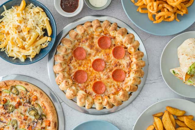 Marathon pizza store